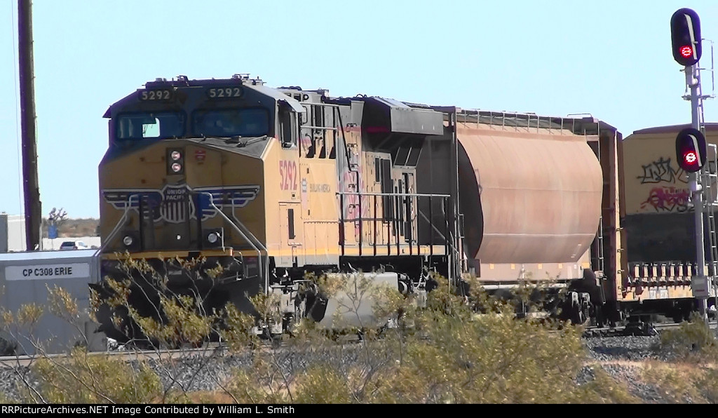 EB Manifest Frt at Erie NV -121